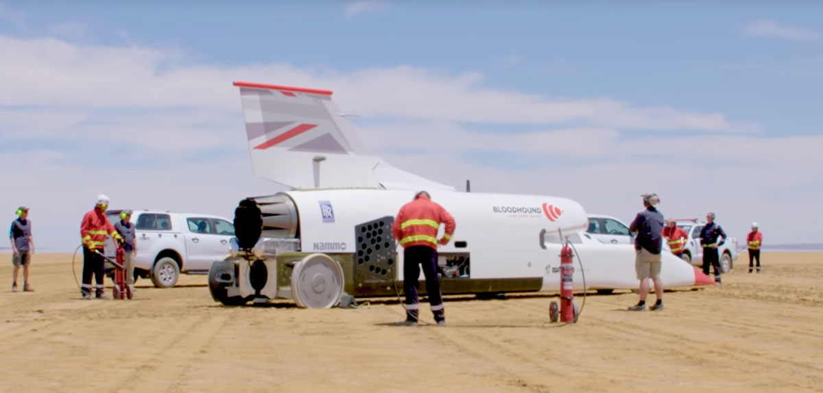 Bloodhound LSR – first day running down the Hakskeenpan | Automotive ...