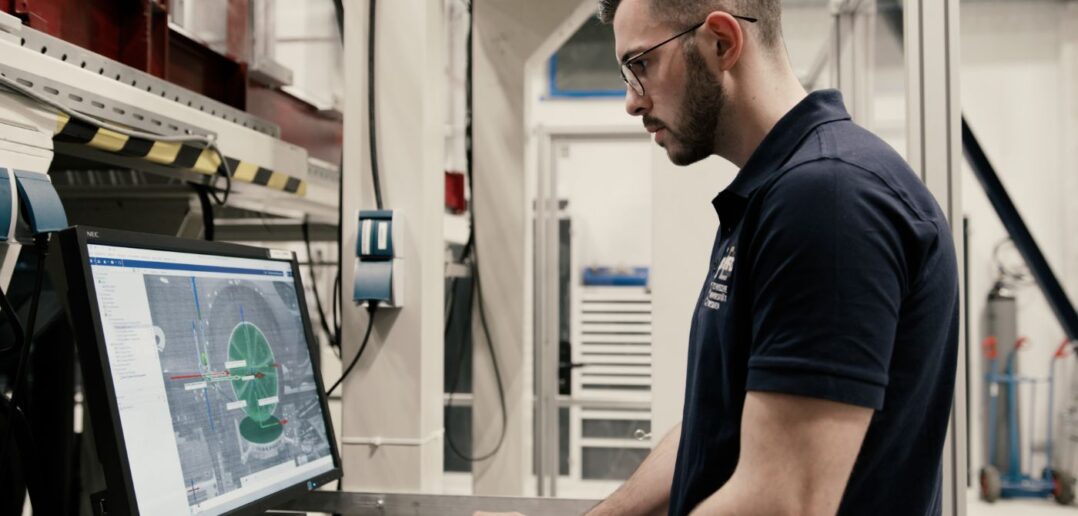 Dynamic full-vehicle test stand analyses with GOM Aramis | Automotive ...