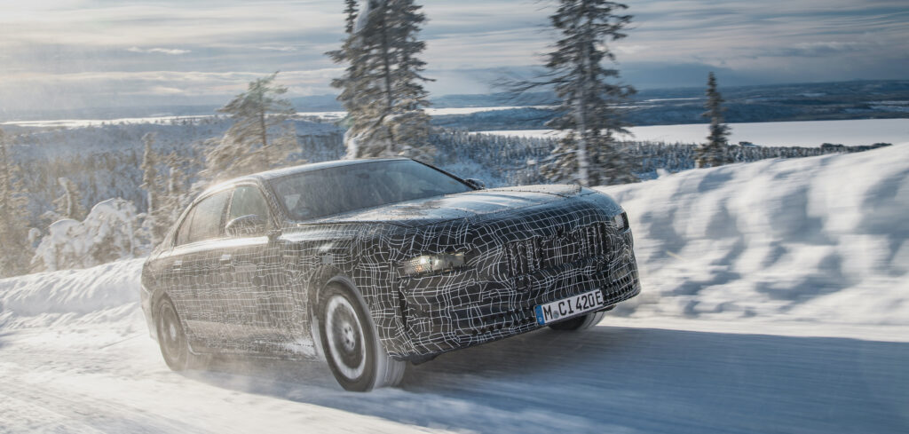 Winter testing of BMW i7 to prove out suspension and drive systems ...