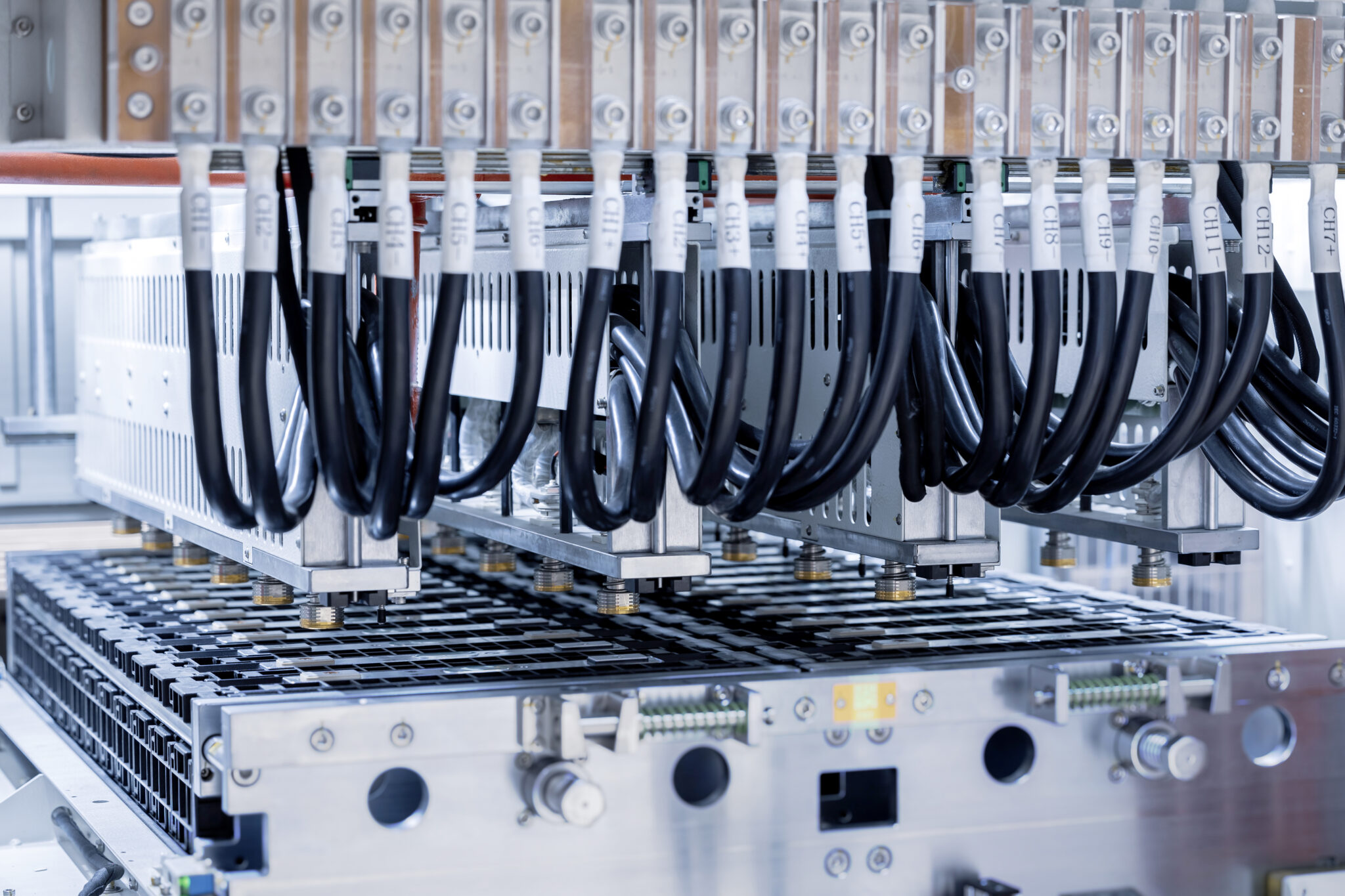 Mercedes-Benz opens competence center for battery development ...