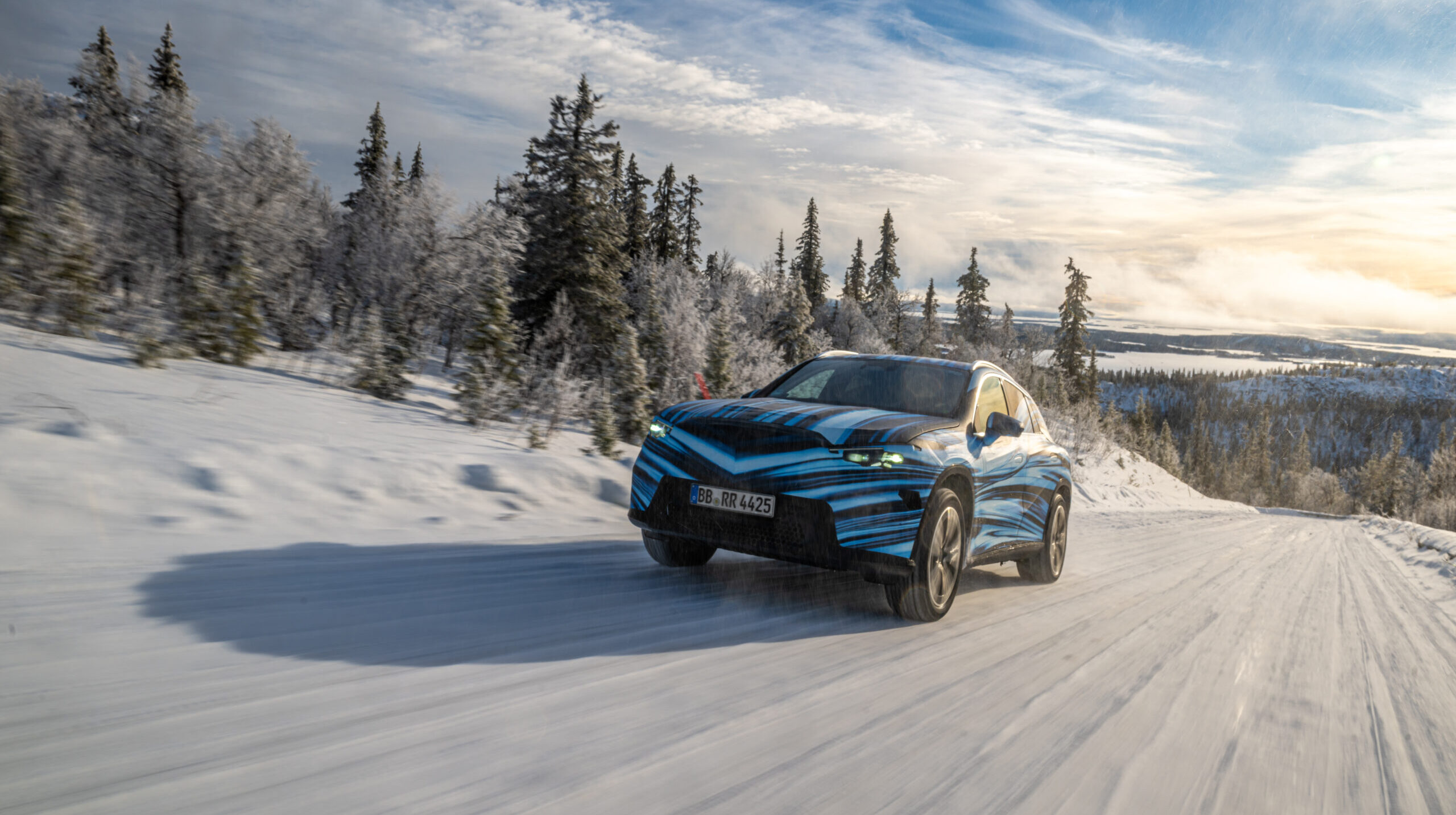 Mercedes-Benz all-electric GLC undergoes sub-zero testing | Automotive ...